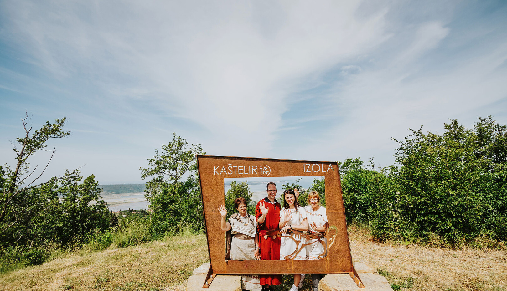 Solstice at Kaštelir | Izola