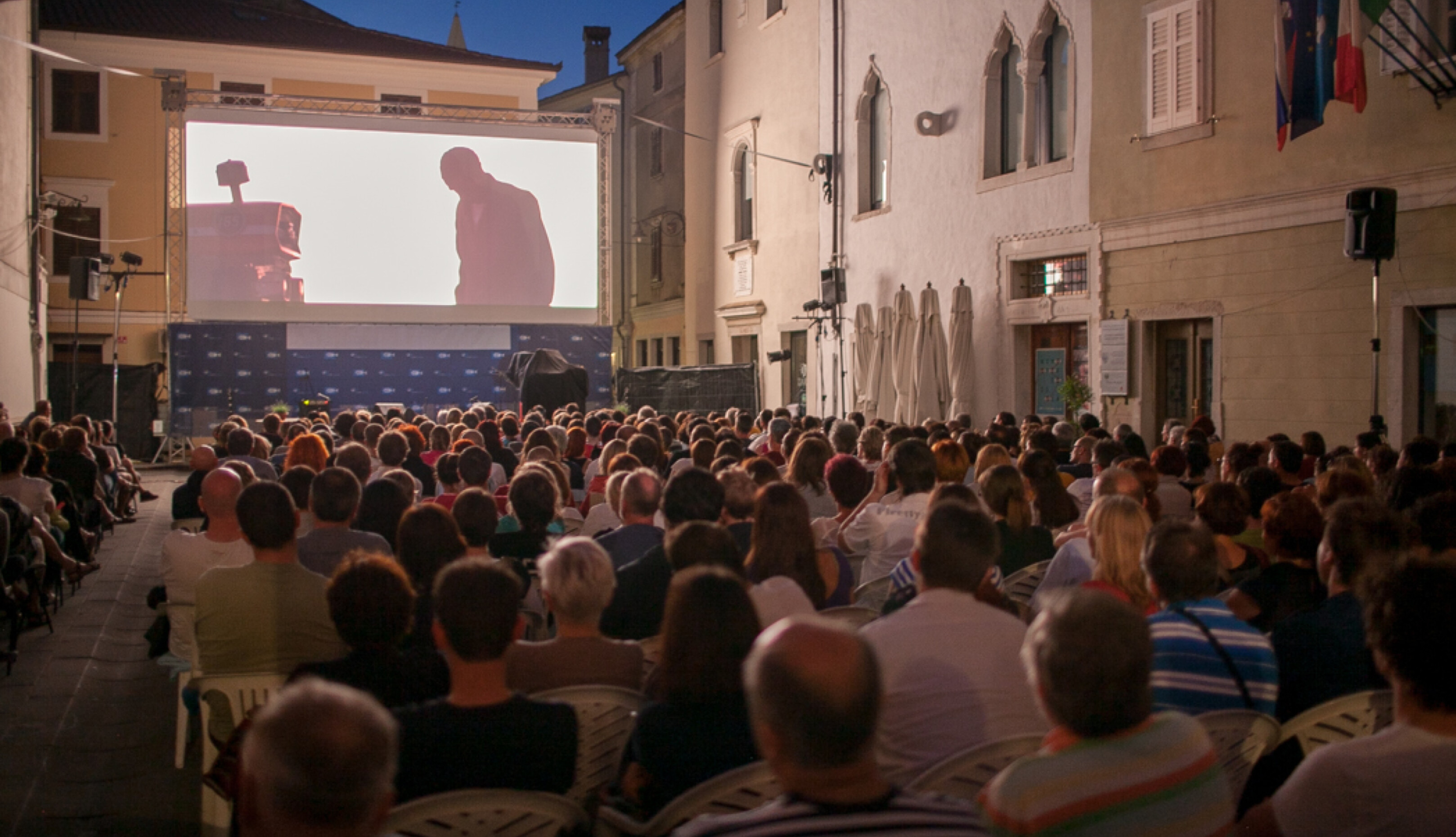 Live-Kino: Sarajevo-Safari / Dokumentarfilm | Izola