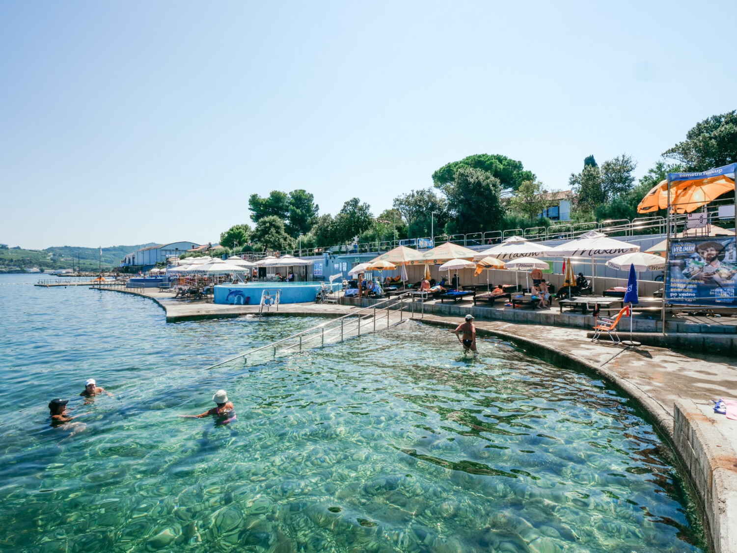 Diverse Izola beaches | Izola