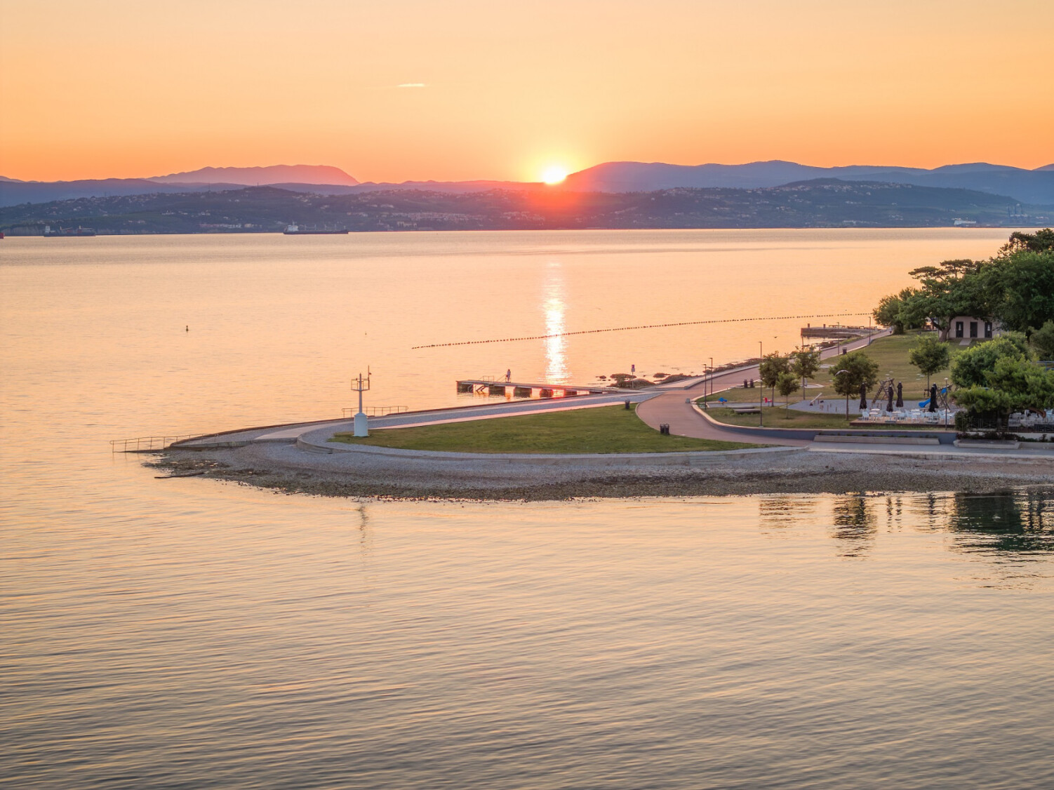 Diverse Izola beaches | Izola